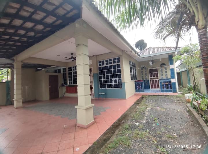 Homestay Husnul Khotimah - Tanjung Rhu