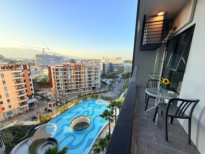 Arise Bright & Quiet Stay & Swimming Pool View - Chiang Mai