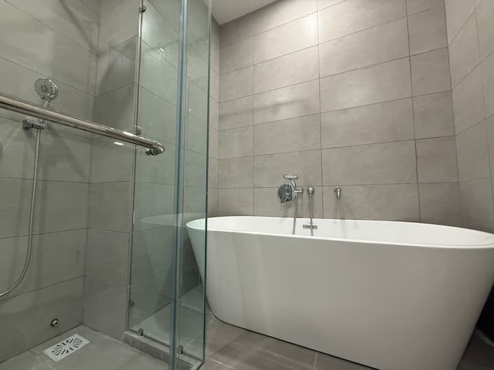 Premium Dorsett Suite Bathtub & Balcony Near Sjmc - Subang Jaya