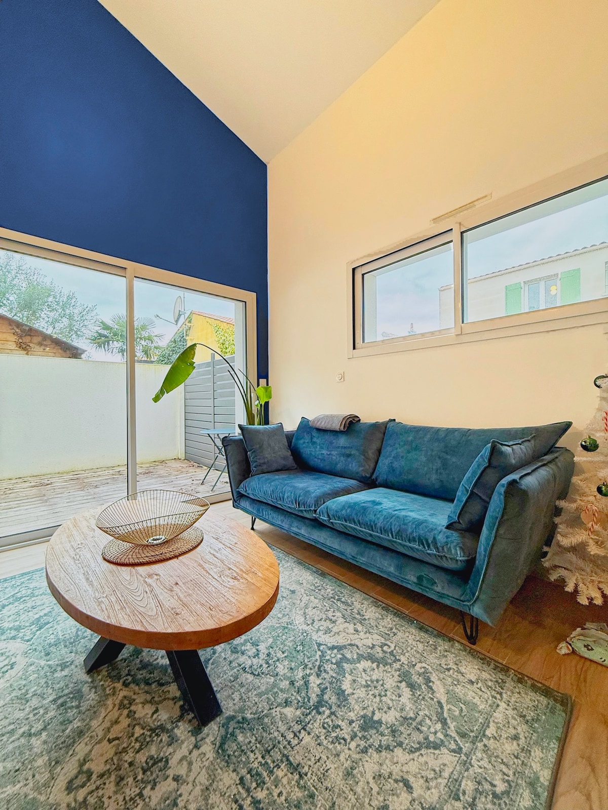 La Maison Jerga - Townhouses for Rent in La Rochelle, Nouvelle ...