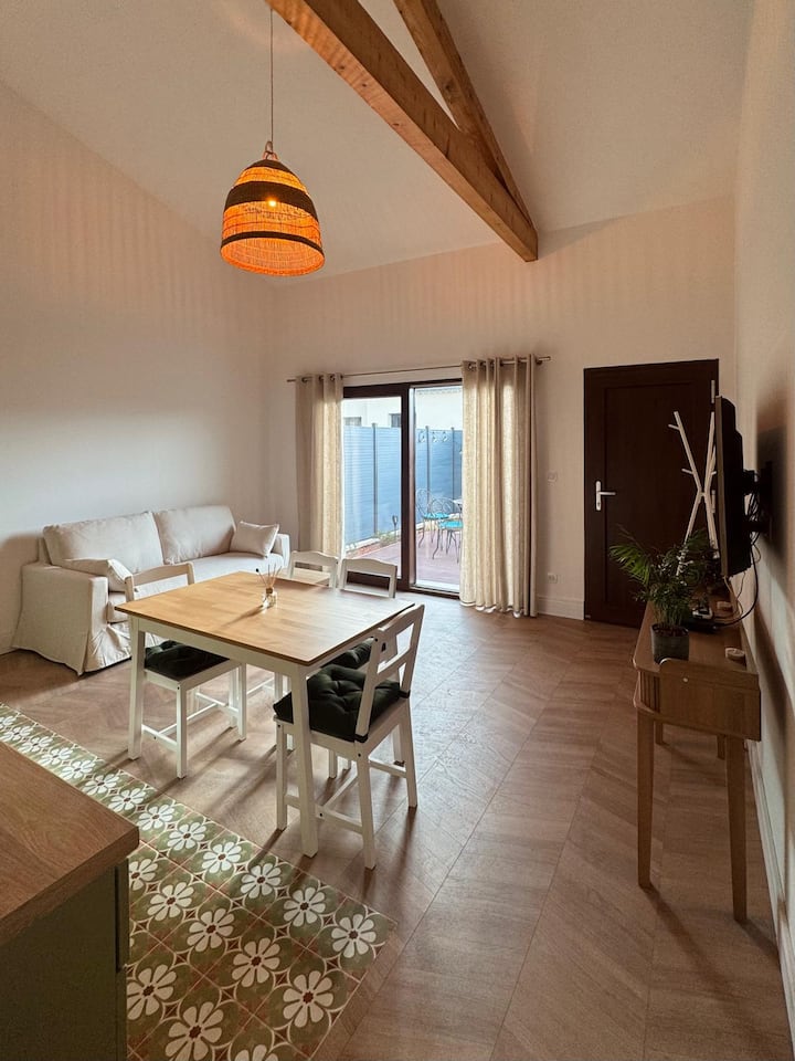 Esprit Lubéron : Le Romarin, Logement Entier - Le Thor