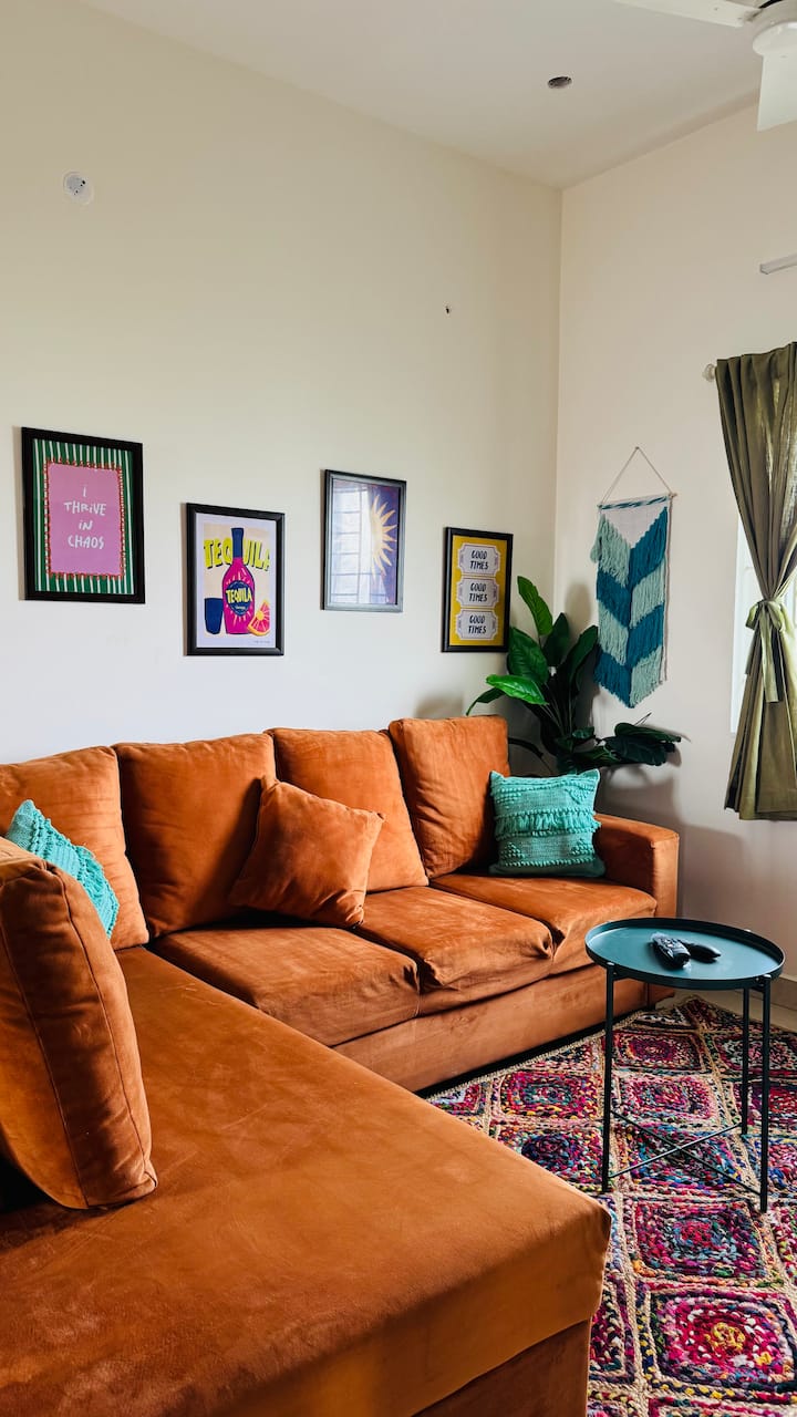 Aloha | Spacious 3bhk In Velachery|for Big Groups - Chennai