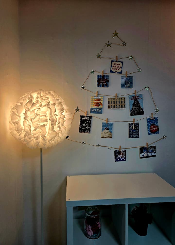 The Moon House
신논현역 도보 10분 | 방2개 화장실1개 - Séoul