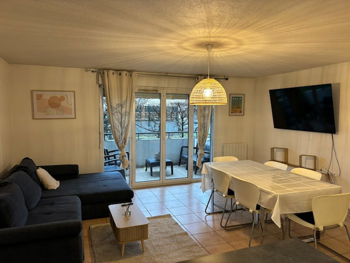 Gare Annemasse - Parking - ÉQuipée - Annemasse