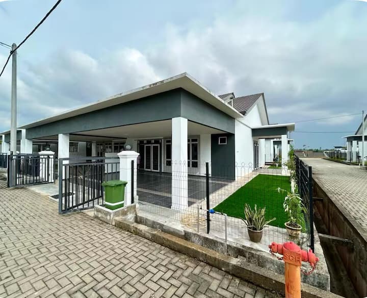 Cozy, Lovely & Comfy Family Stay - Kuantan