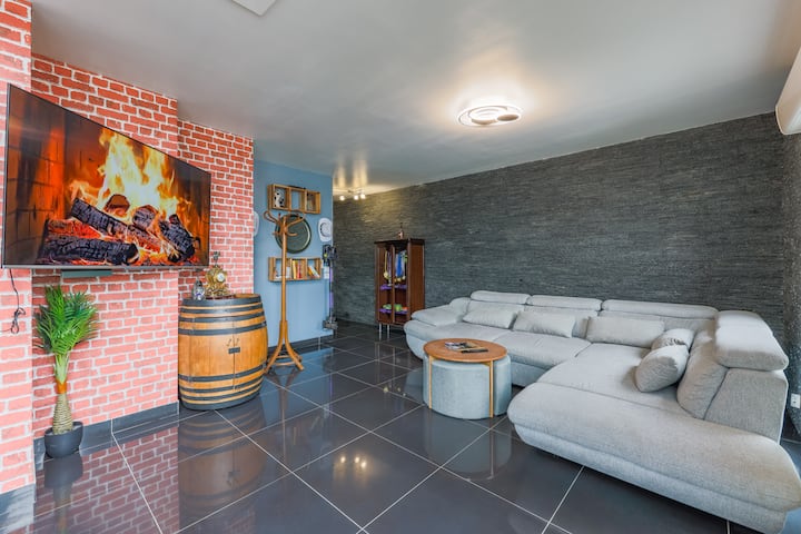Stay Fit : Duplex Avec Balcon & Parking Inclus - Pantin