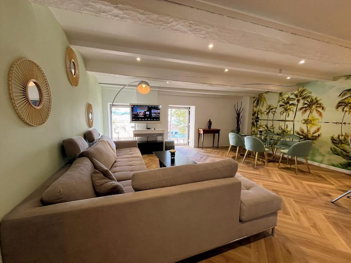 Appartement Face à La Mer, Entièrement Rénové - La Ciotat