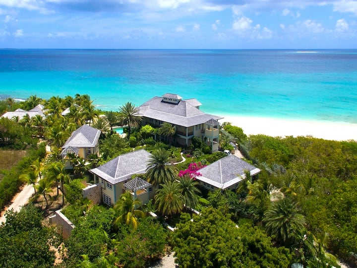 Beachfront Villa W/ Tennis Court & Jacuzzi - Anguilla