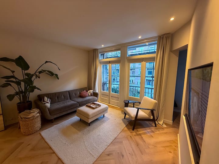 Modern & Ruim Appartement In De De Pijp - Amsterdam