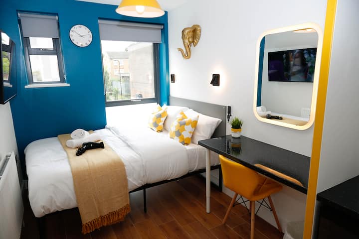 A22: New Room E8, Sleeps 2 – Central London Access - London