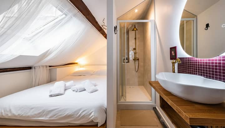 La Rêverie Des Ducs : Suite Au Cœur De Dijon - Dijon