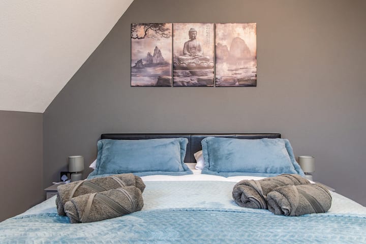 Golden Buddha Retreat - Great Yarmouth