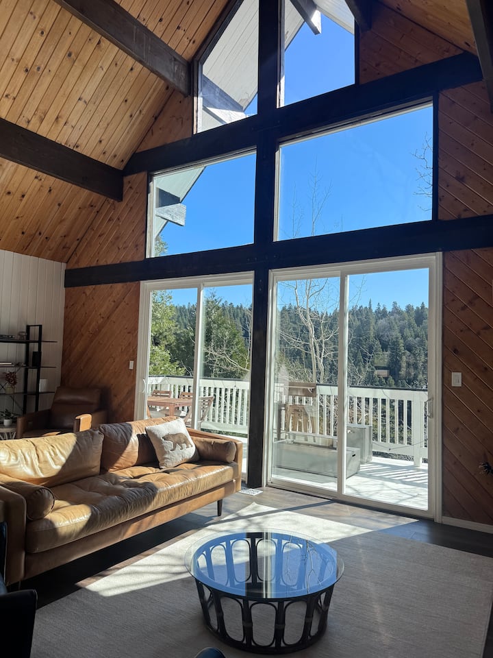 The Glass Peak/forest Views/ev Charger - Lake Arrowhead, CA