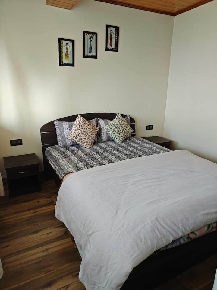 Private Room In 2 Bhk Apt In Kalimpong East Wing - Kalimpong