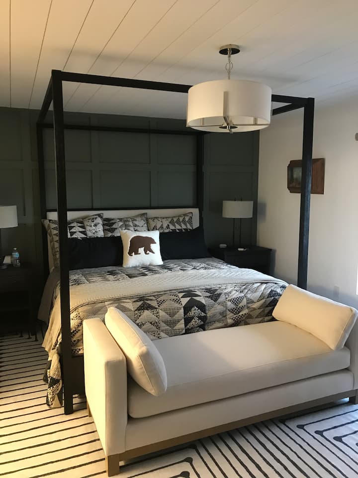 Highlands Retreat In A Private, Wooded Gated Condo - Highlands, NC