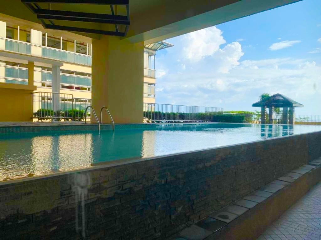 Your place in US Embassy Grand Riviera Suites MNL. - Flats for Rent in ...