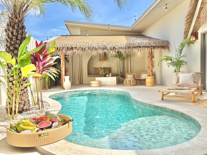 Luxury Balinese Villa, Private Pool Retreat - Koh Samui