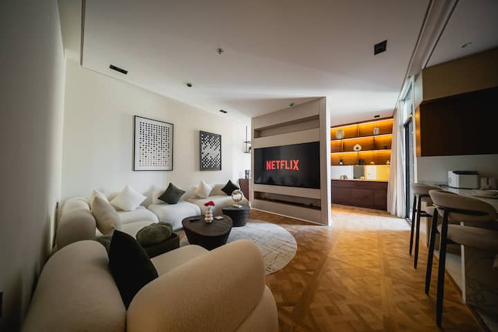 Iconic Glass Landmark | Luxury Design Residence - Riyad