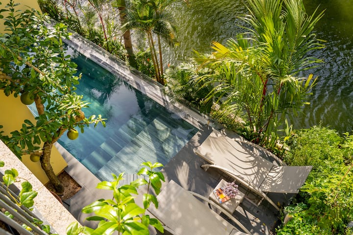 Sunshine Villa | Peaceful Pool | Near Ab Beach - Hội An