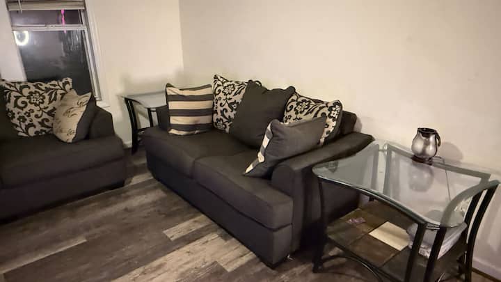 Charming 2 Bedroom Apartment - Fayetteville, NC