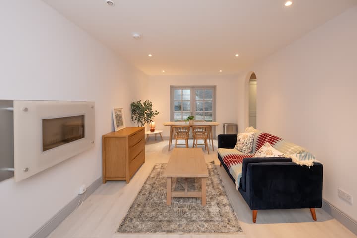 Modern 2br Home | 15 Min Drive To Cork City Centre - Cork