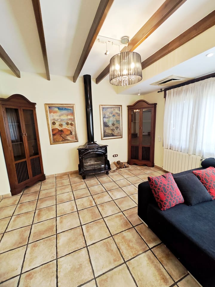 Beautiful Home With Spacious Land In San Vicente - San Vicente del Raspeig