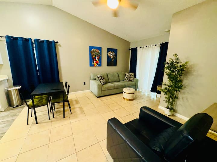 Charming 2br/2ba Home Near Downtown & Stadiums - Apopka