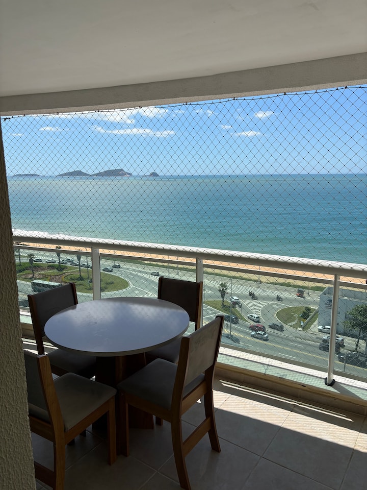 Apartamento Frente Mar Com Vista Espetacular - Macaé