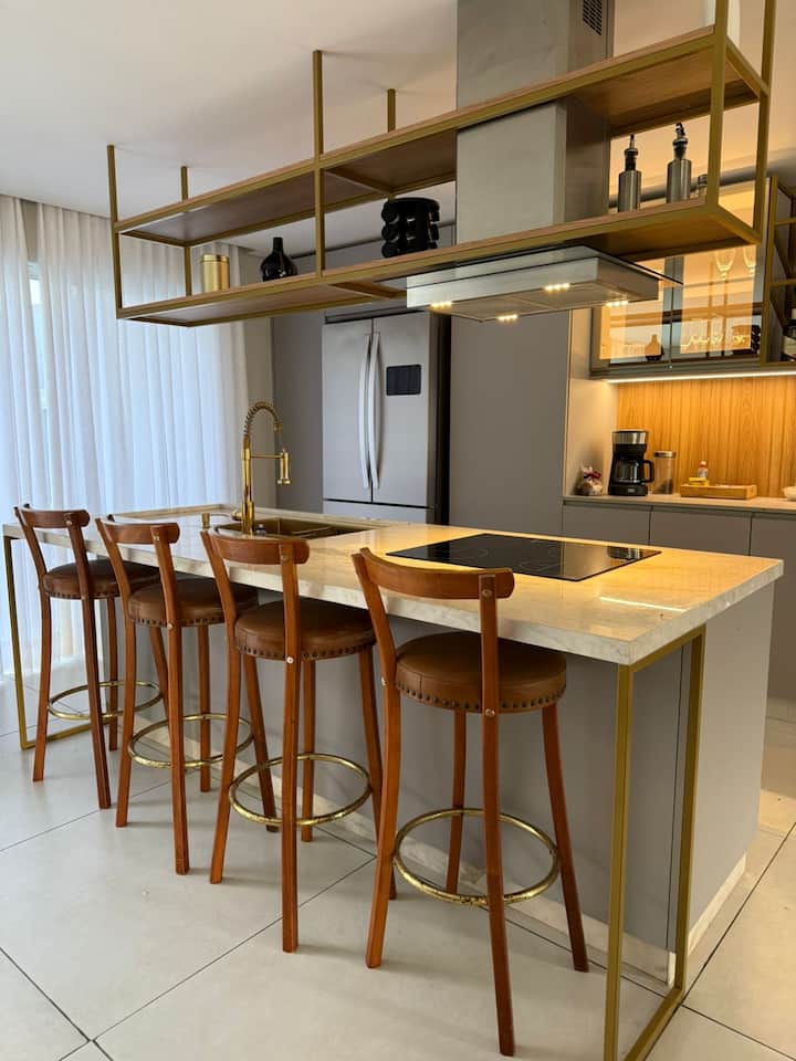 Ampla Casa Com Piscina - Tramandaí