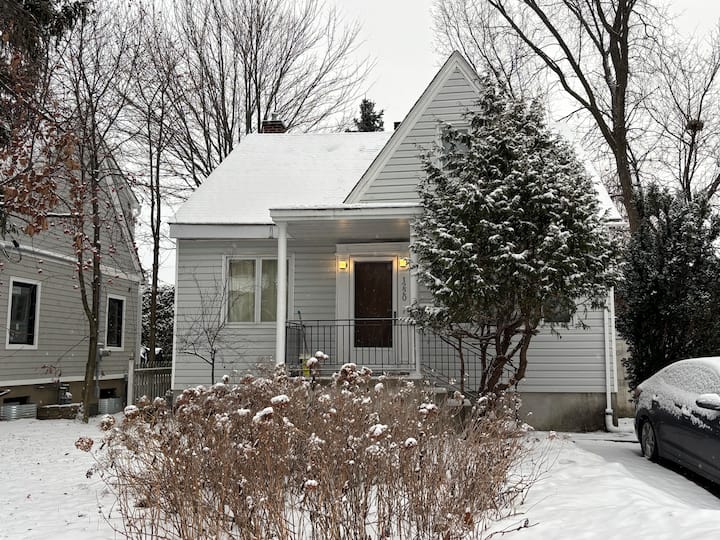 Enjoy Your Holidays In This Beautiful, Clean Home - Ottawa