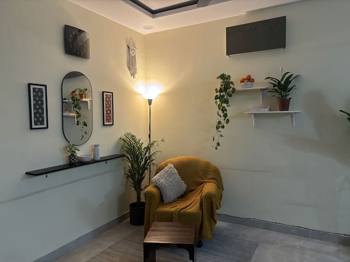 2.5 Bhk Modern Flat Without Parking - Jaipur