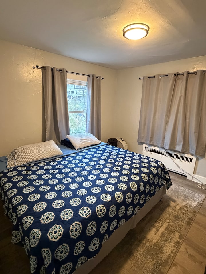 Cozy Apt In Perfect Takoma Park Location - Takoma Park, MD