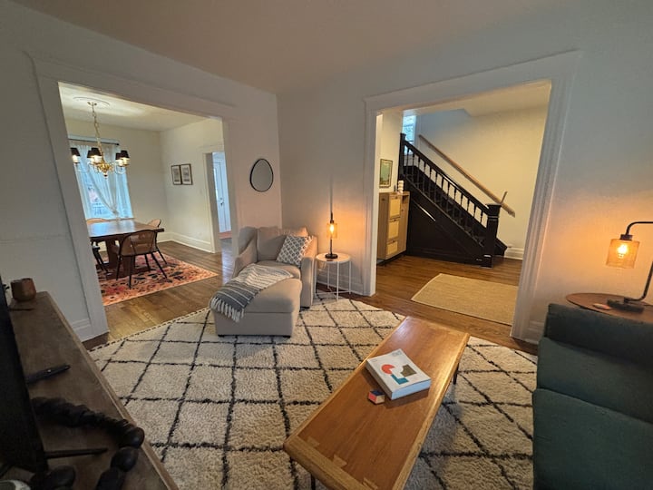 Parkside Home, 10 Minutes From Downtown - Detroit