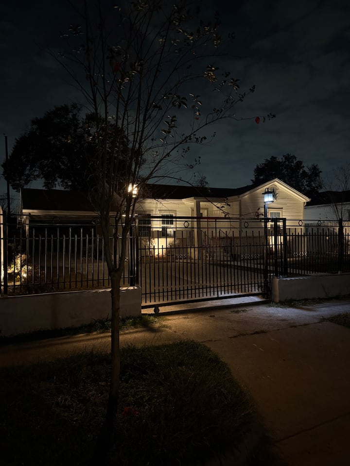 Welcome To The “Lone Star House” - Northshore - Houston