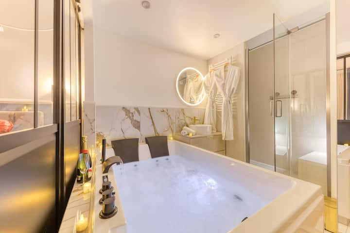 Suite Spa Premium Proche Paris – Jacuzzi & Massage - Roissy-en-France