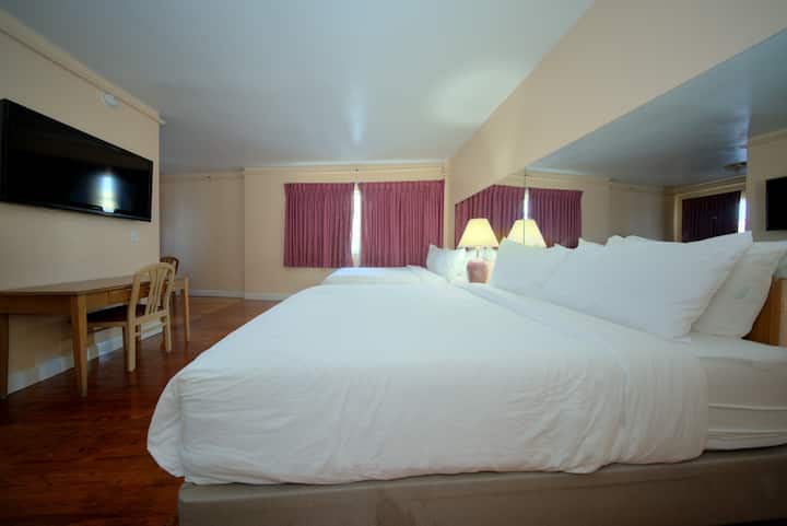 Miami Beach Getaway #11 - Miami Beach, FL