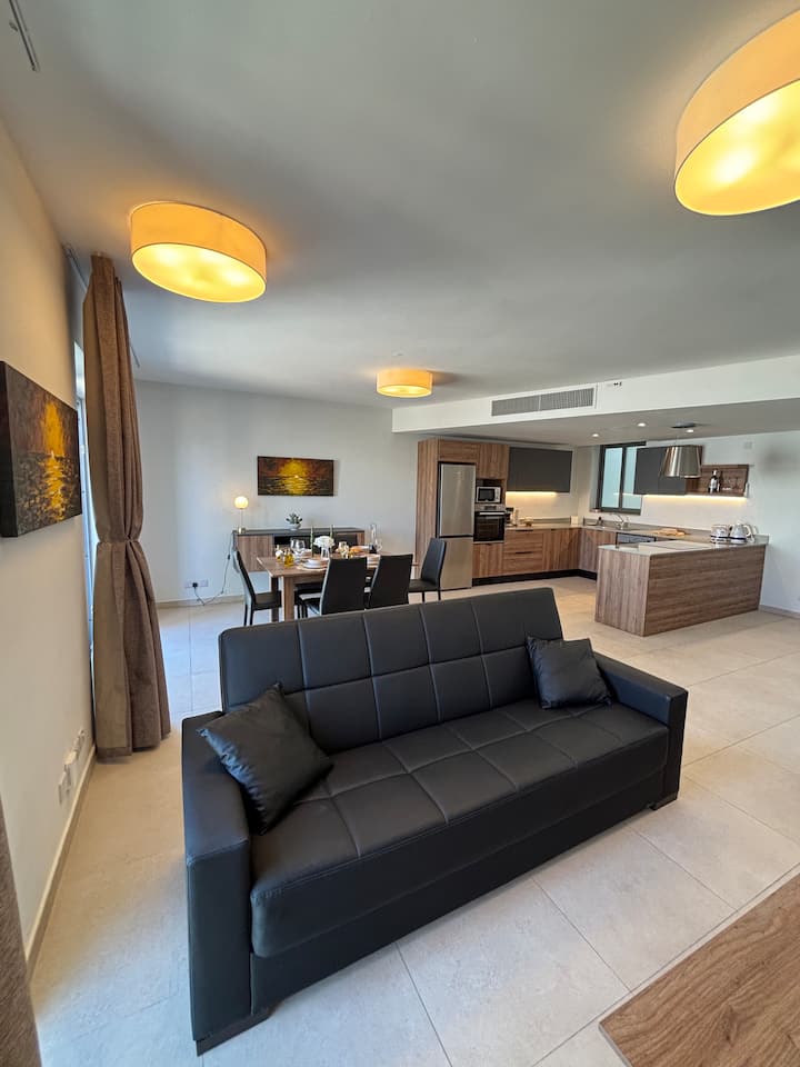 Luxury Spacious Flat | Ultimate Comfort - Malta