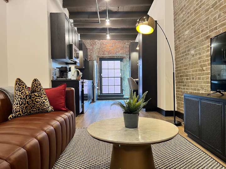 Brick & Bed Luxury Riverfront Lofts - St. Louis, MO