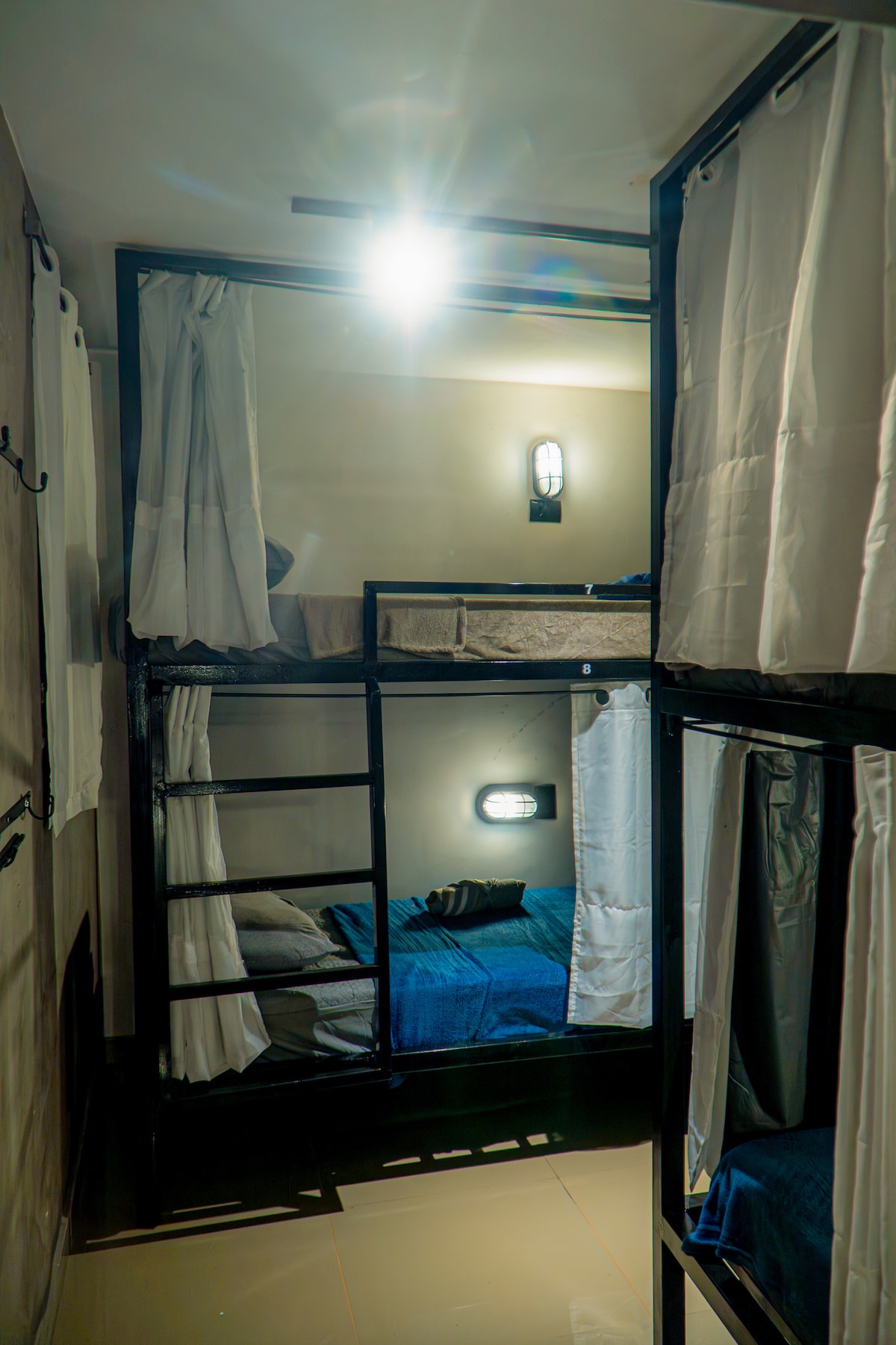 Lit dans un hostel à l’entrée de la favela Rocinha - Guest house à ...