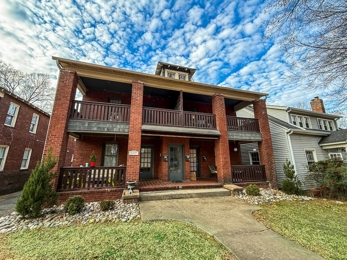 Foyer confortable, très grand lit, Plaza Midwood Loft - Appartements à ...