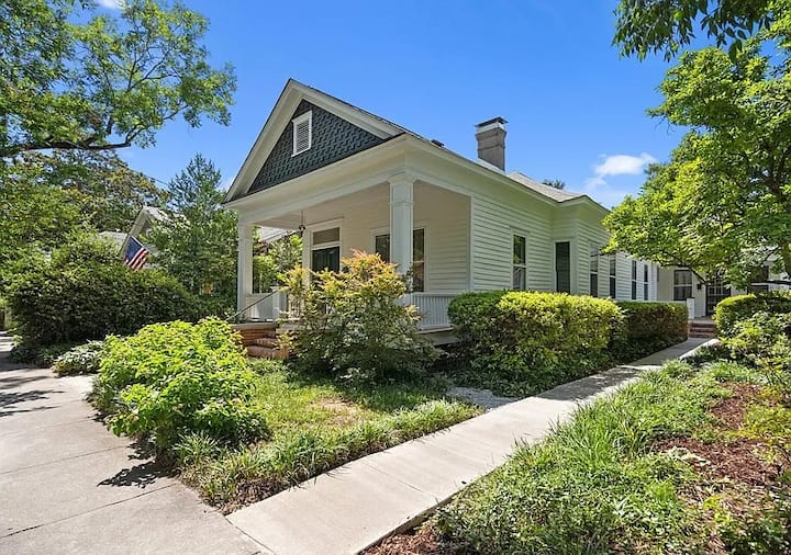 Hidden Escape In A Walkable Neighborhood - Wilmington, NC