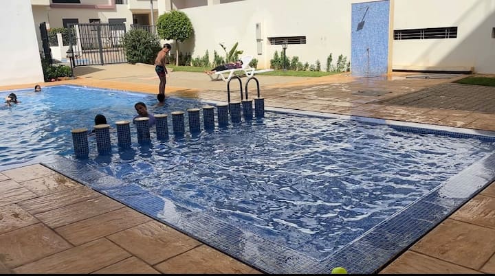 Apparemment Avec Piscine Balcon + Grande Terrasse - Bouznika