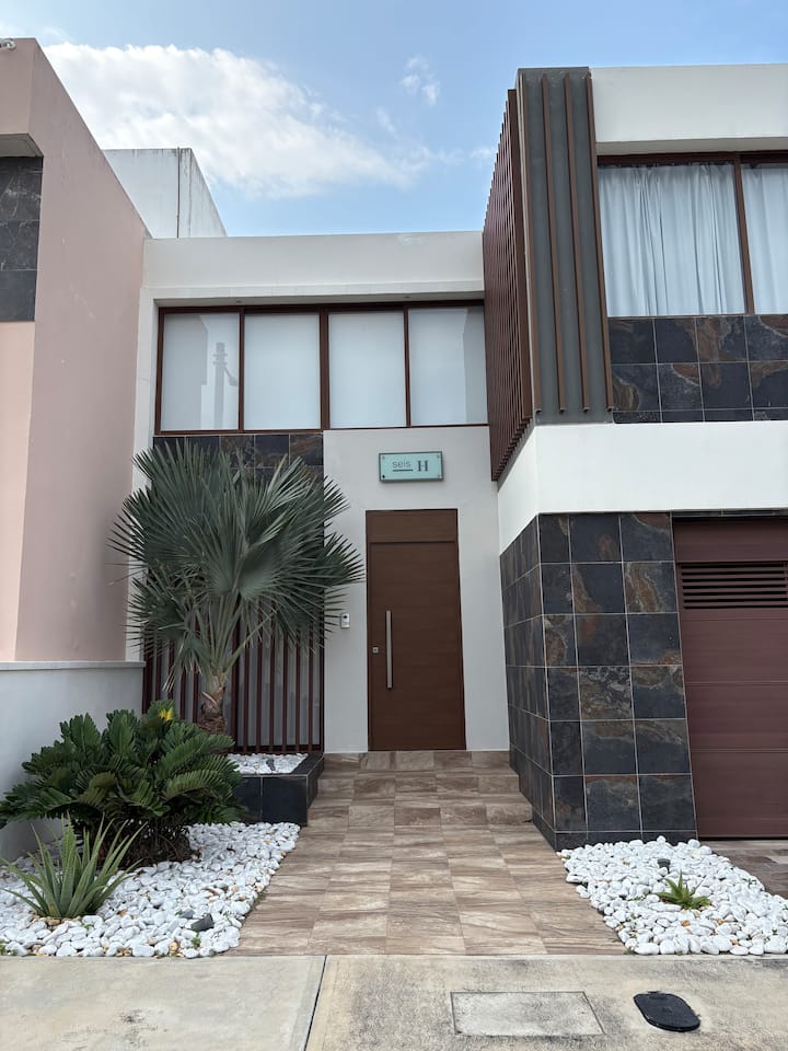 Casa Amplia Con Alberca, Asador, 4 Recámaras - Boca del Río