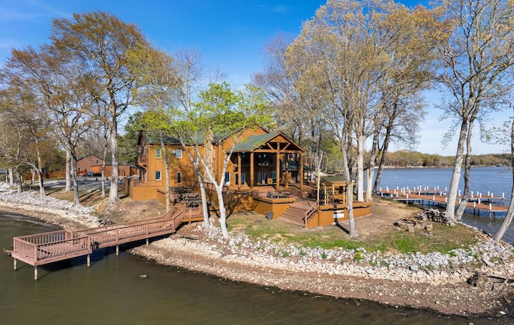 Beautiful Waterfront Cabin Located On Wilson Lake - Joe Wheeler State Park, Rogersville