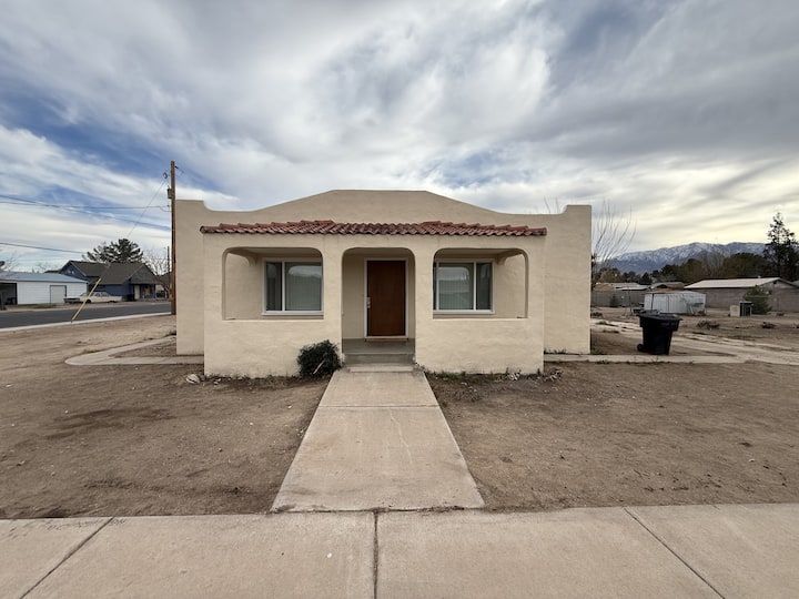 Cozy Desert Casita - Safford, AZ