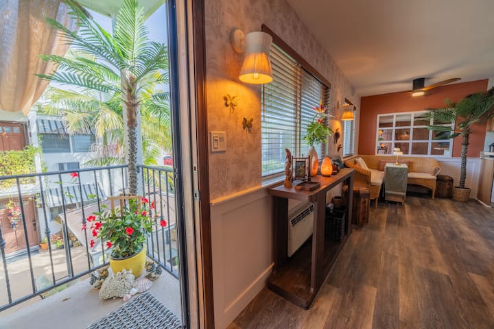 Central To Sd Hot-spots | King Bd | Fully Stocked - San Diego, CA