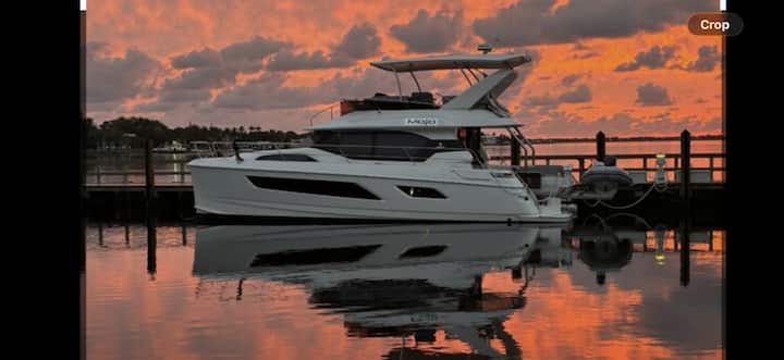 Kismet: Luxury Docked Liveaboard |Walk To Bayshore - Miami