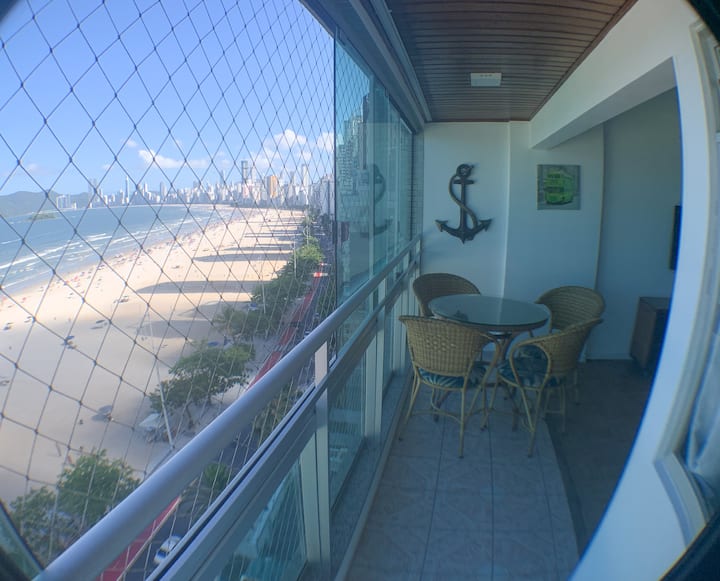 Espaçoso Apto Linda Vista Mar Com Vaga Garagem - Brasil
