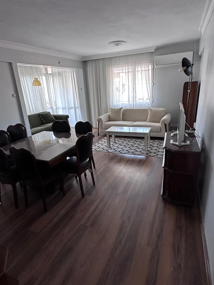 Room Or Whole House For Rent To Students - Izmir