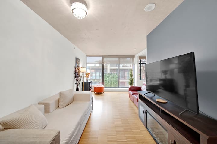 Cozy Gastown Condo | 10 Min Walk Cruise Terminal - Vancouver